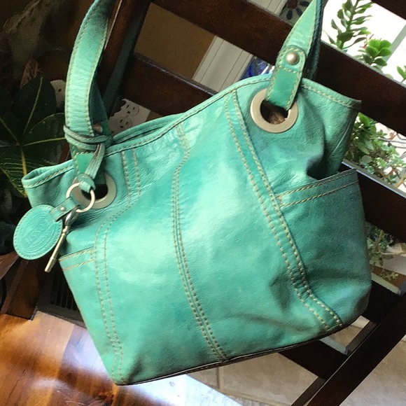 Fossil | Bags | Super Cute Fossil Leather Shoulder Bag | Poshmark